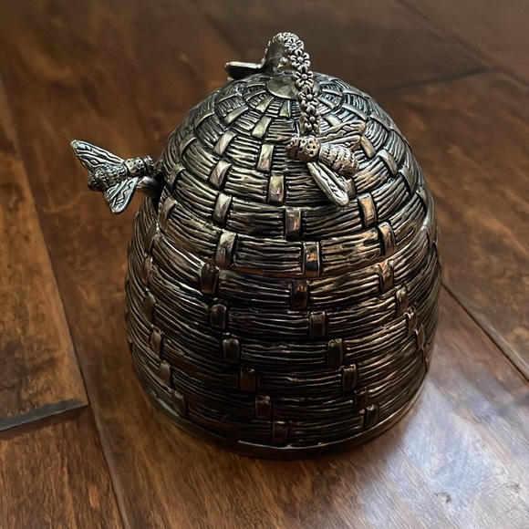 Godinger | Kitchen | Godinger Honey Pot Bee Hive | Poshmark